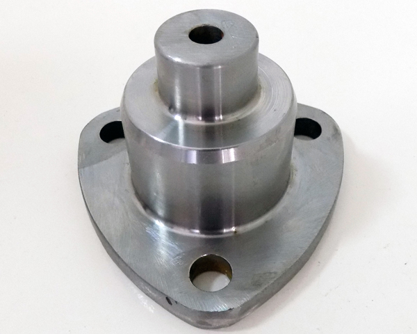 Indústria Metalúrgica Diversa LTDA - PIVO FLANGE DO EIXO 5137239